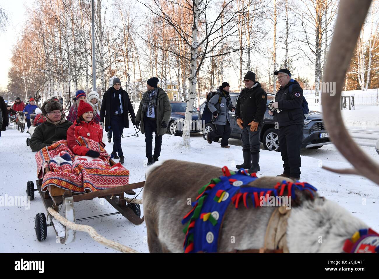 JOKKMOKK 20200206 Efter besok pa Jokkmokks marknad aker kungaparet ...