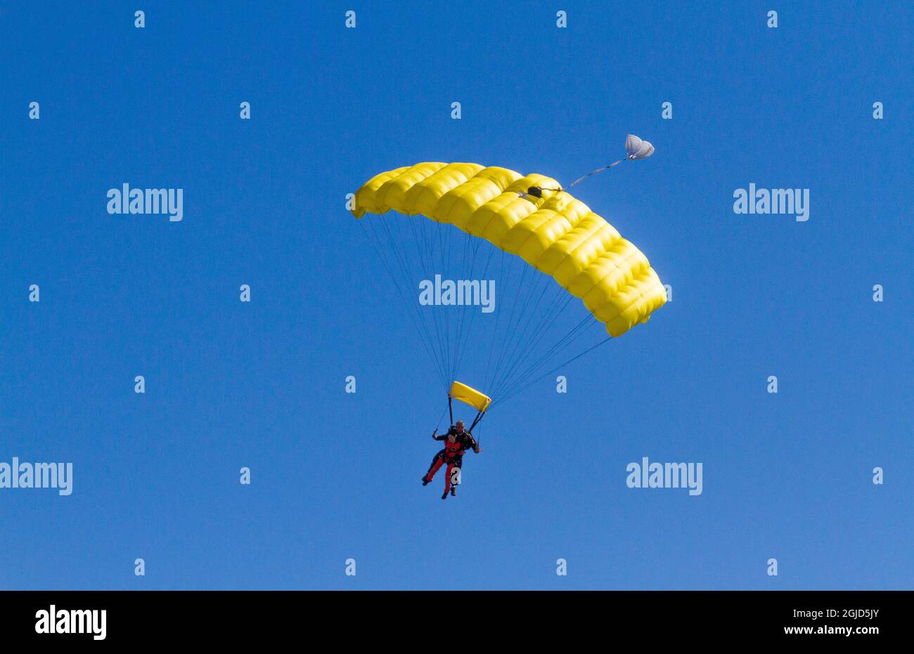 Skydive landing hi-res stock photography and images - Alamy