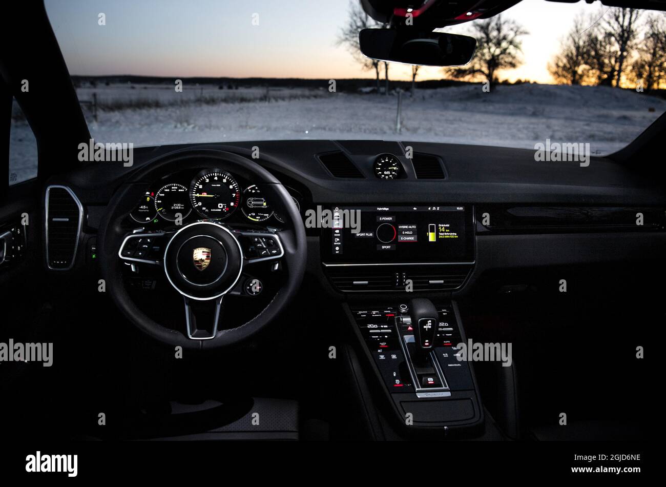Porsche Cayenne E-hybrid. road, street, transport, communication ...