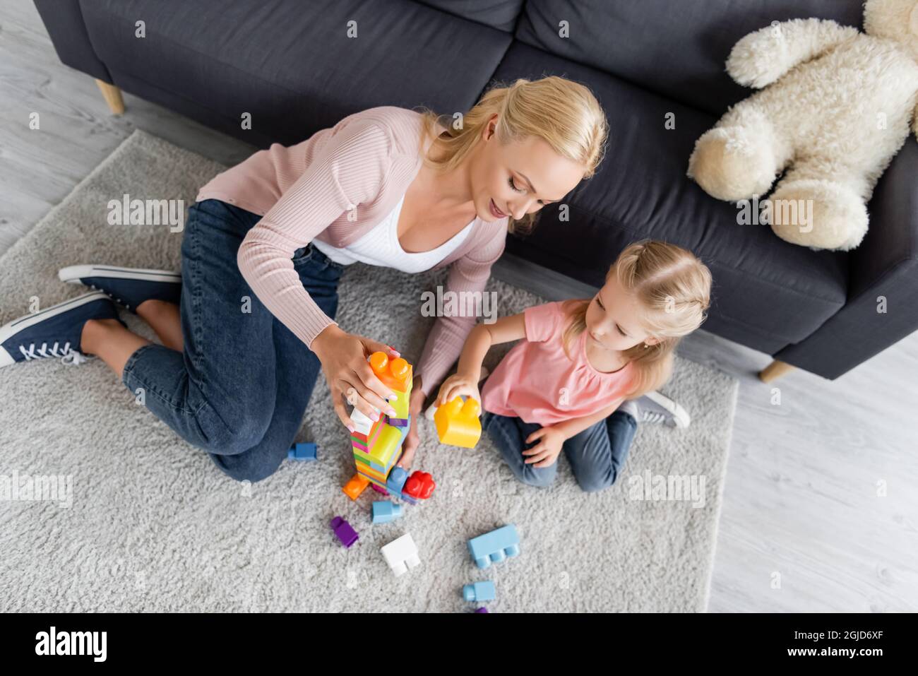Overhead home family hi-res stock photography and images - Alamy