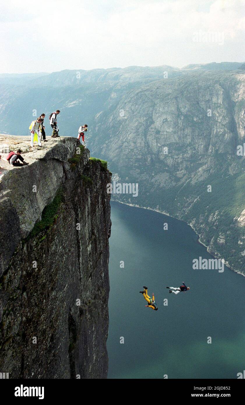 Basejumping High Resolution Stock Photography and Images - Alamy