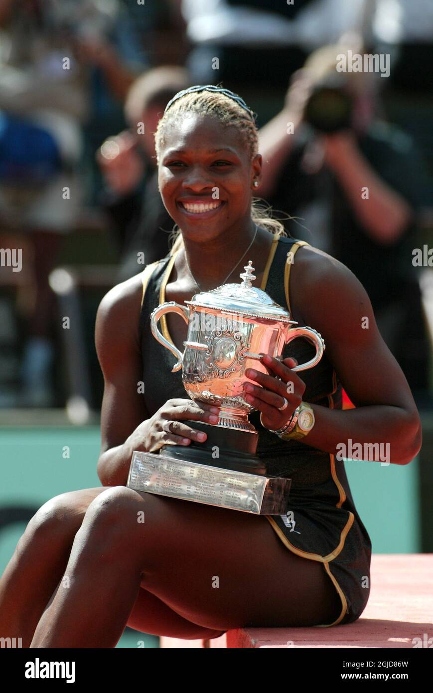 Serena williams venus french open hi-res stock photography and images ...