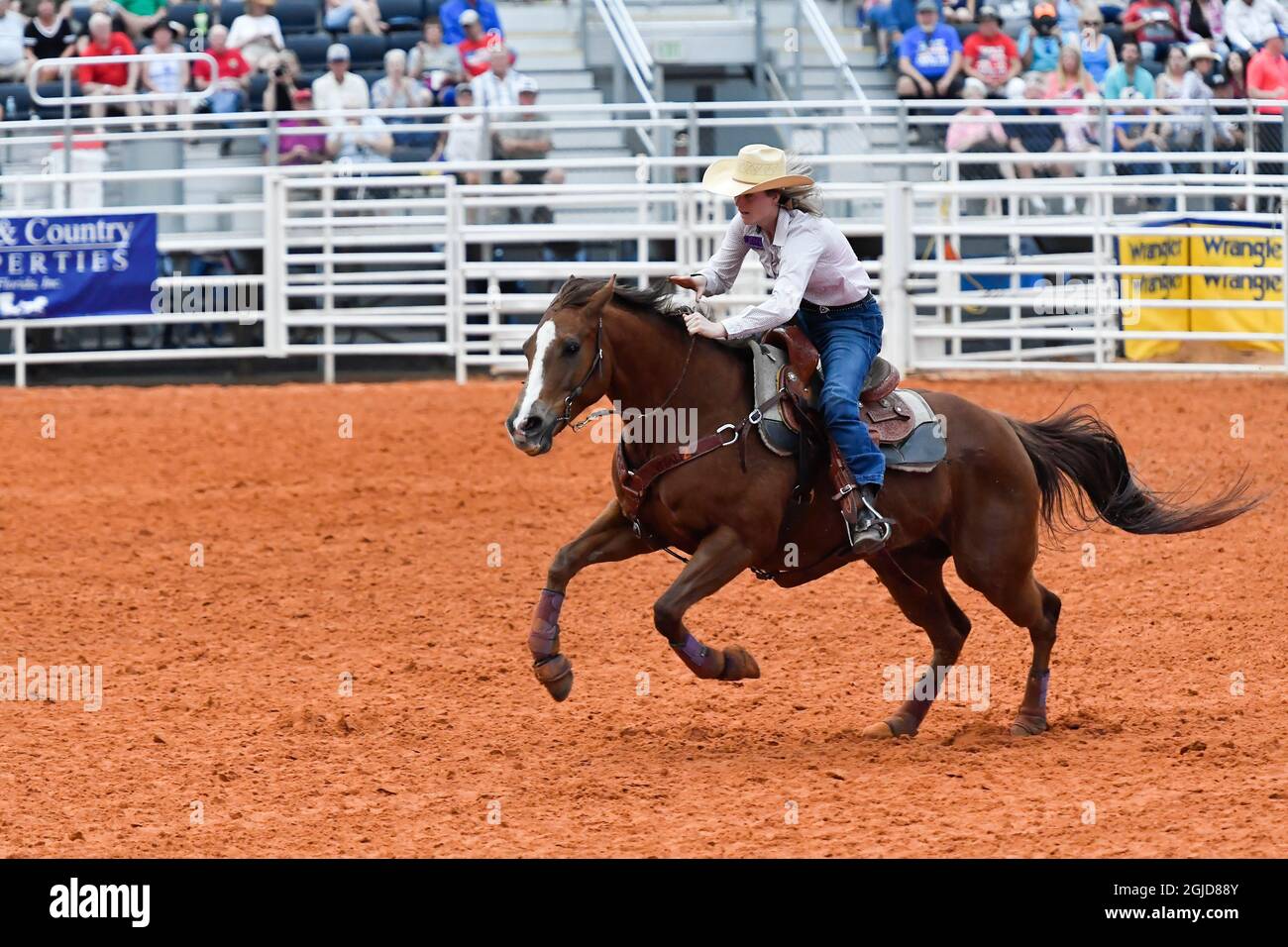 Barrel race hi-res stock photography and images - Alamy