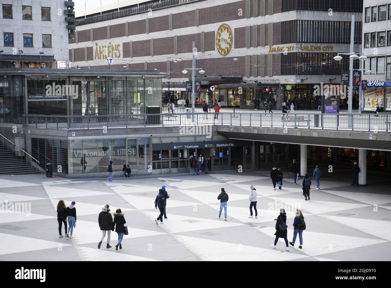Nearly empty city streets hi-res stock photography and images - Alamy