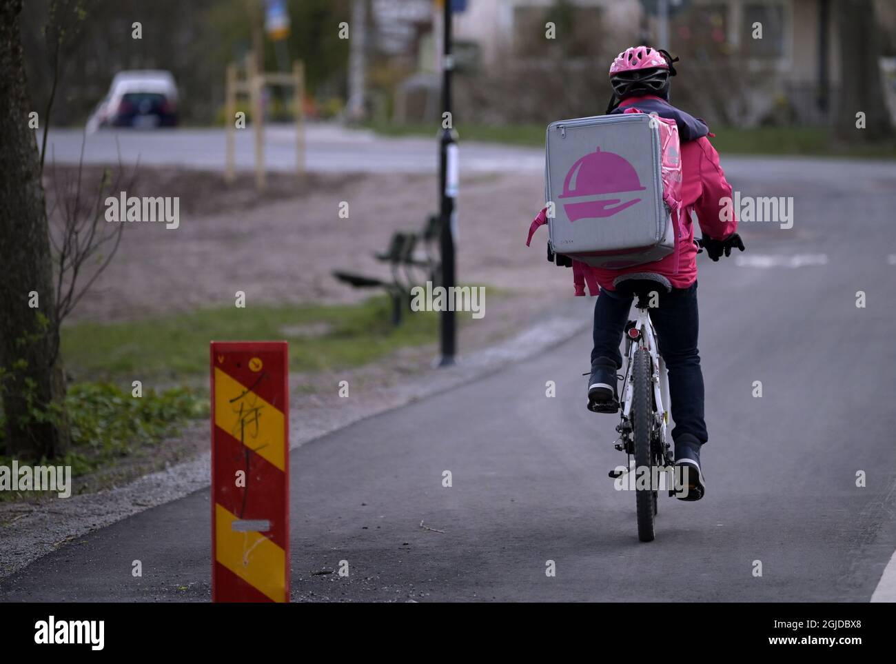 Foodora delivery hi-res stock photography and images - Alamy