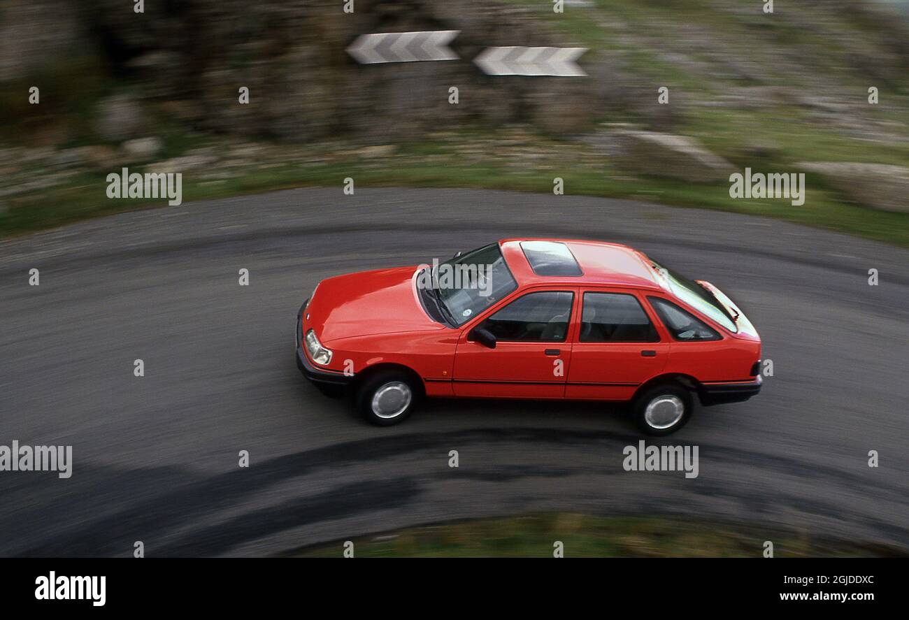 Ford sierra cornering hi-res stock photography and images - Alamy