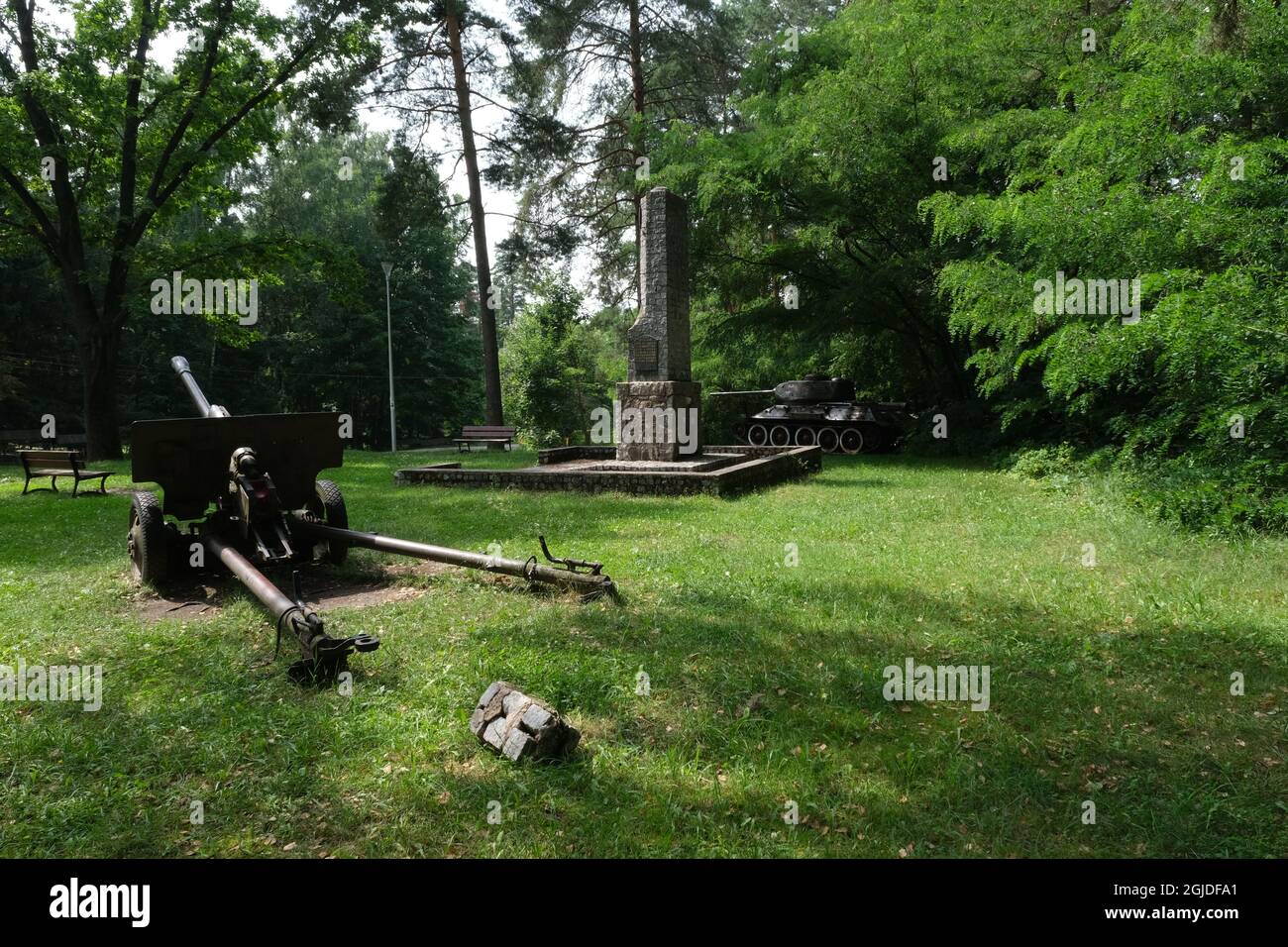 Ww2 tank gun hi-res stock photography and images - Alamy