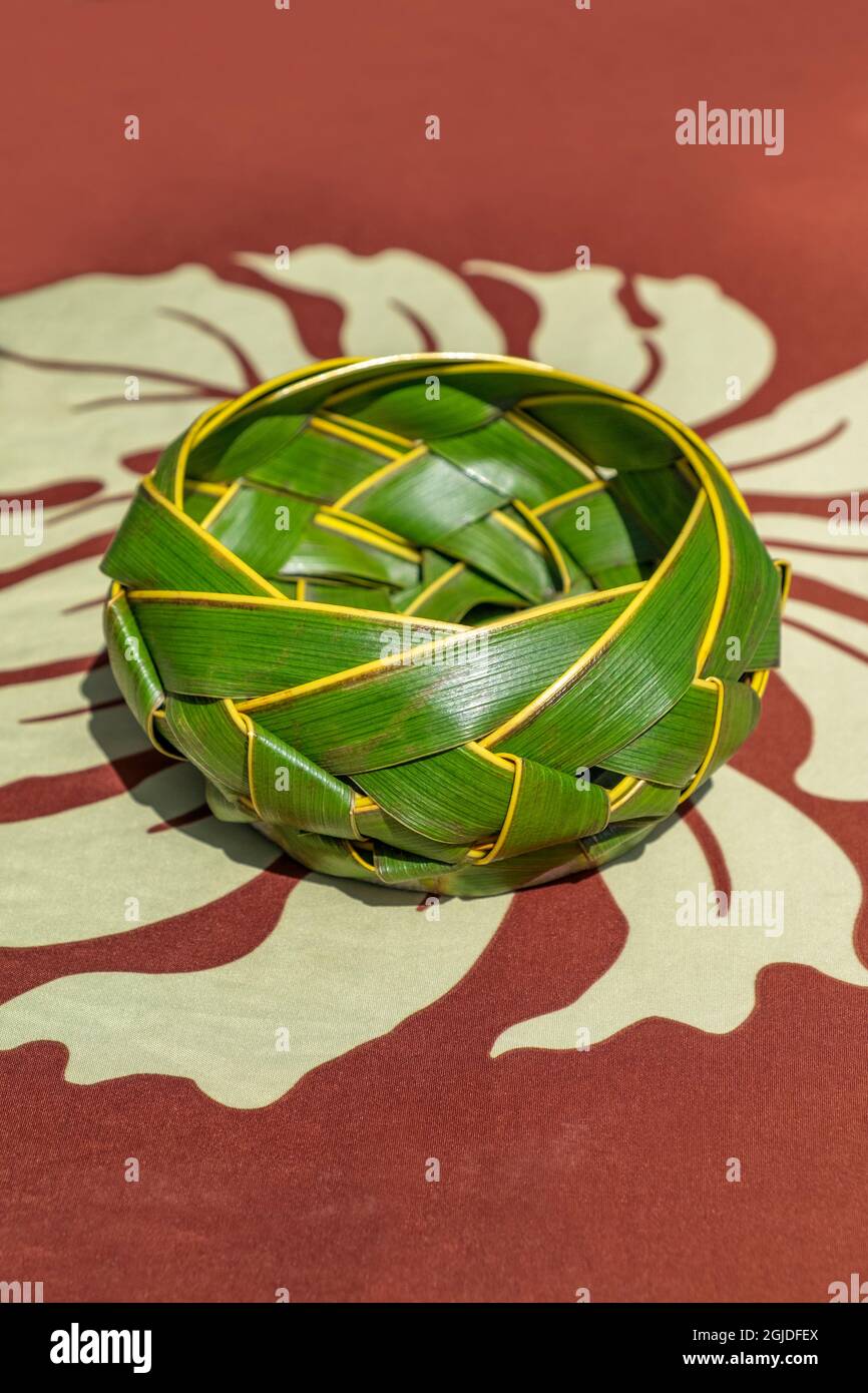 Basket made from Hala leaves, Kauai, Hawaii, USA Stock Photo - Alamy