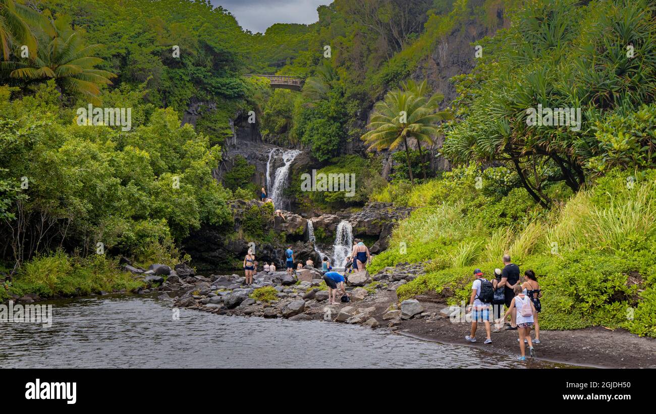 Wailua falls maui hawaii hi-res stock photography and images - Alamy