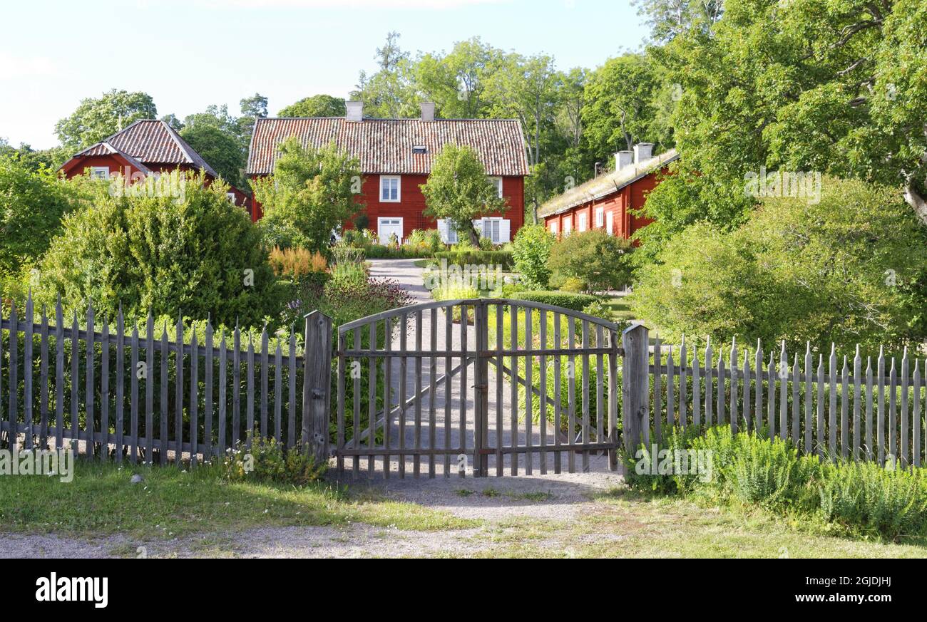 Carl Linnaeus And His Family s 18th Century Summer Home And Farm carl-linnaeus-and-his-family-s-18th-century-summer-home-and-farm