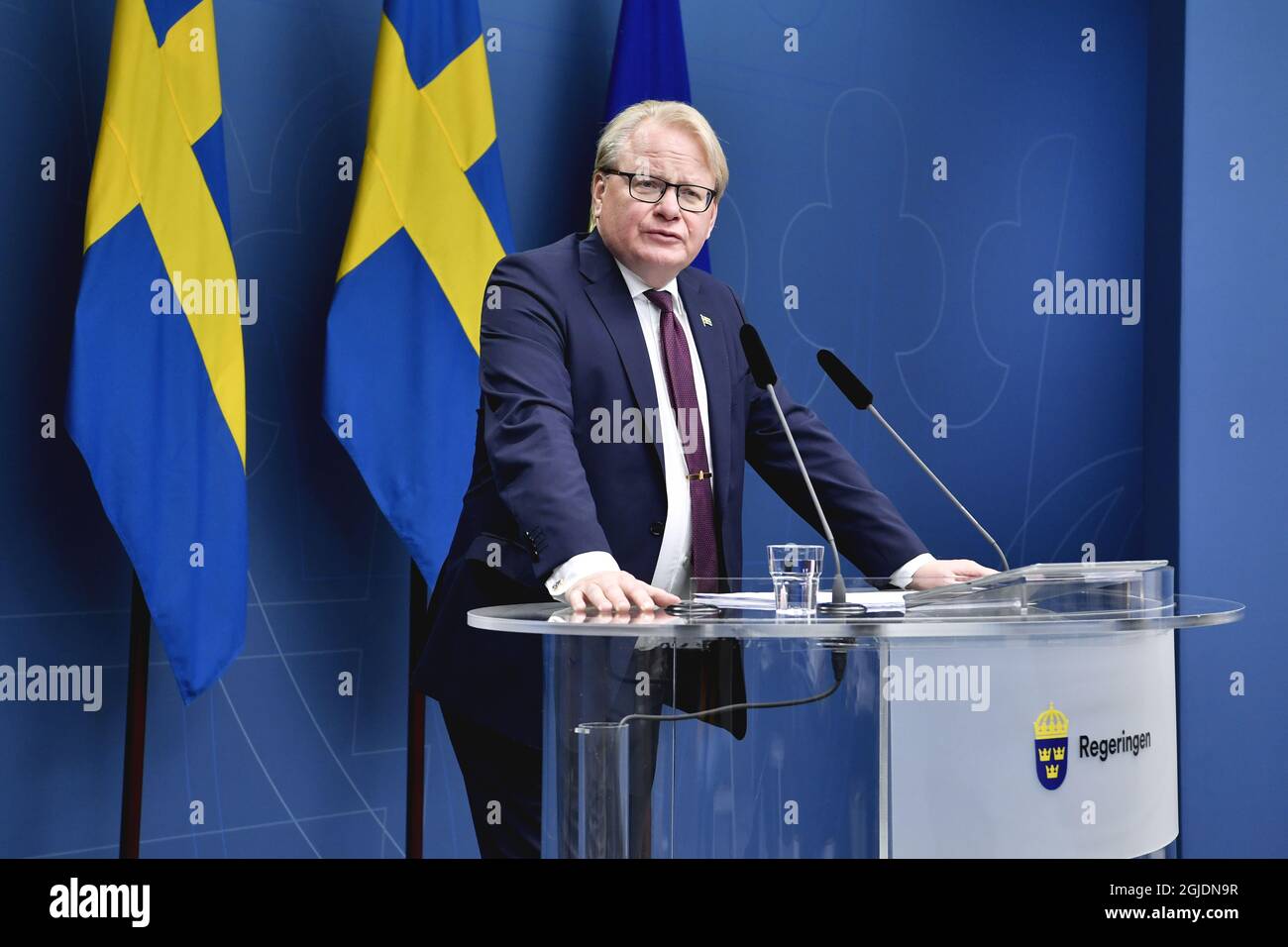 Total defence hi-res stock photography and images - Alamy