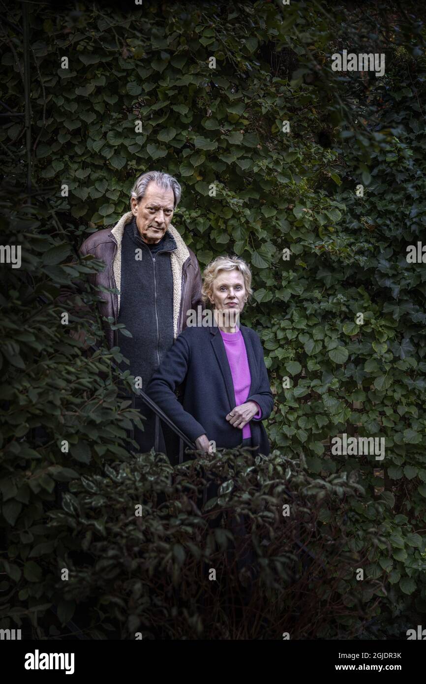 Paul auster siri hi-res stock photography and images - Alamy