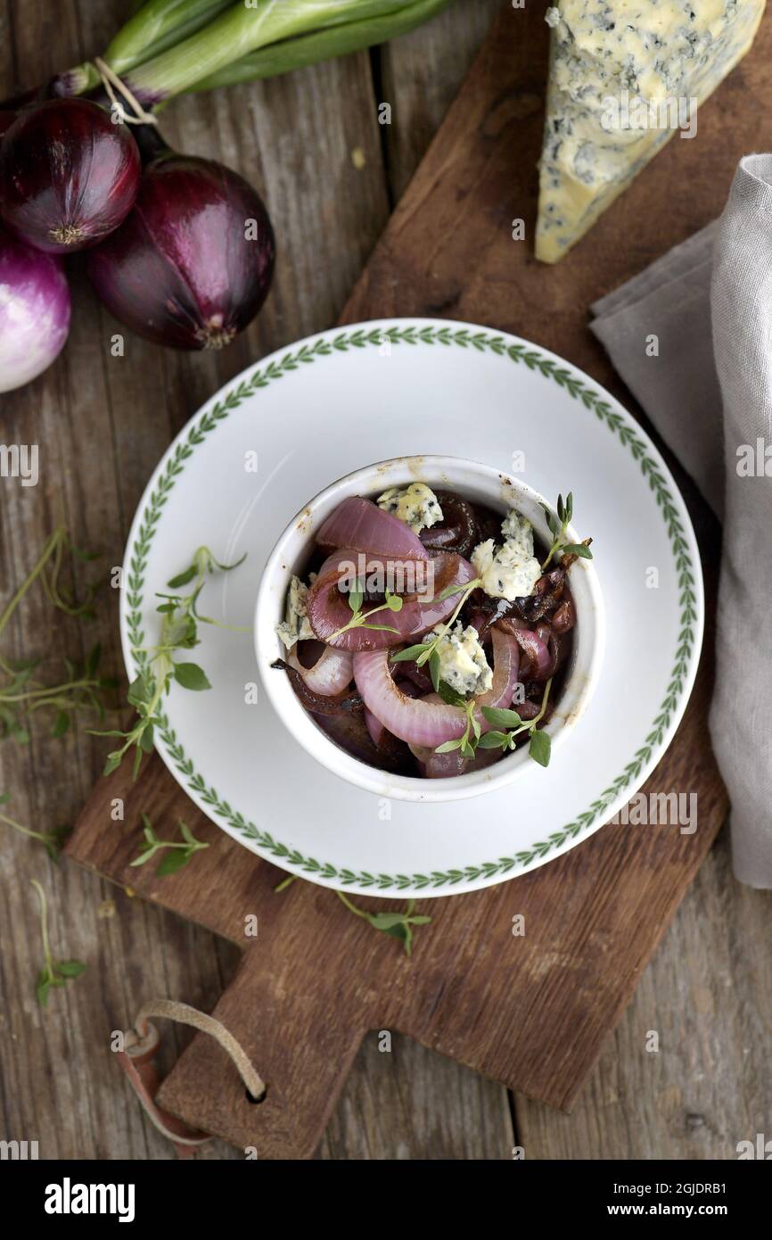 Caramelized red onion with blue cheese. Photo Janerik Henriksson / TT ...