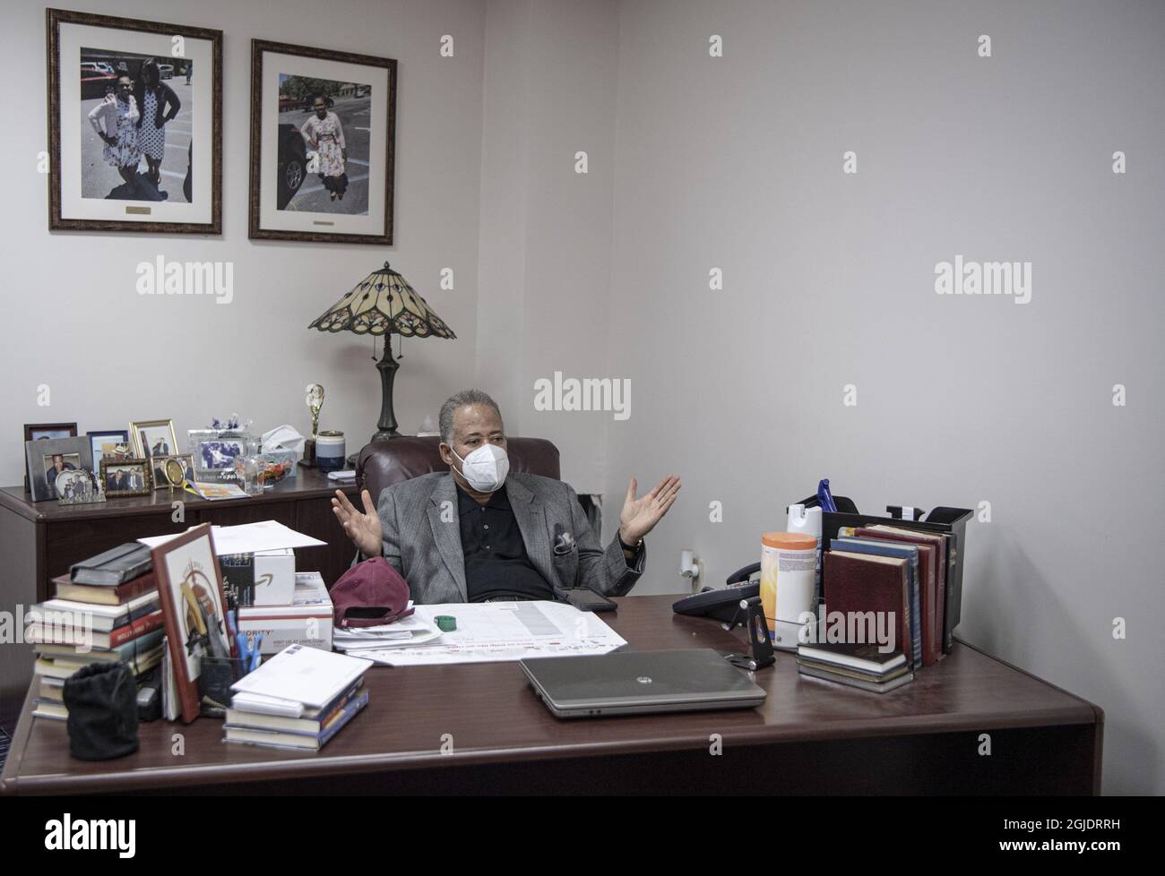 Founder of social organization hi-res stock photography and images - Alamy