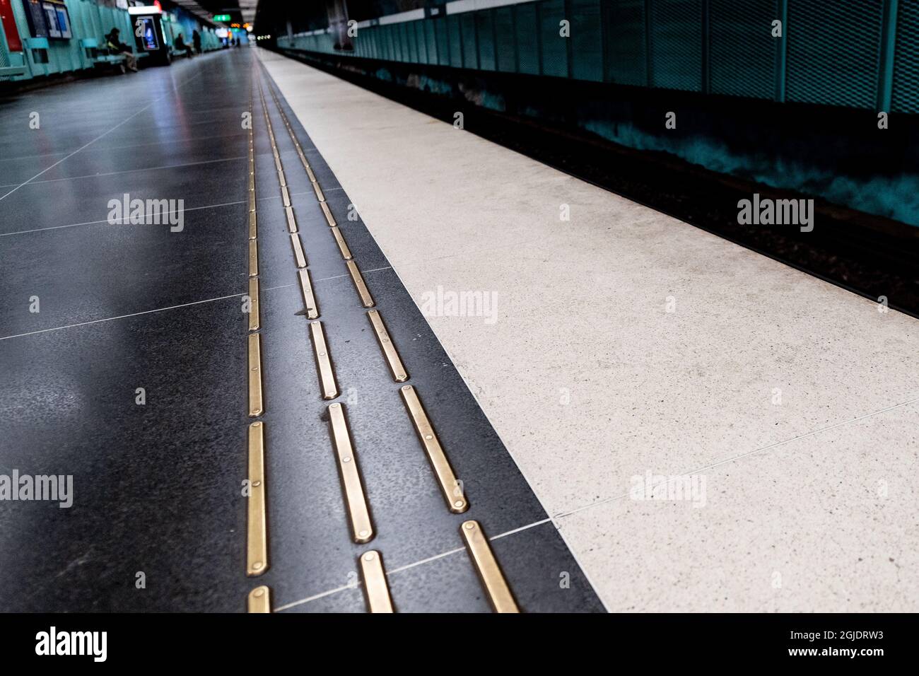 Tactile guideways on a metro platform for the visually impaired, a ...