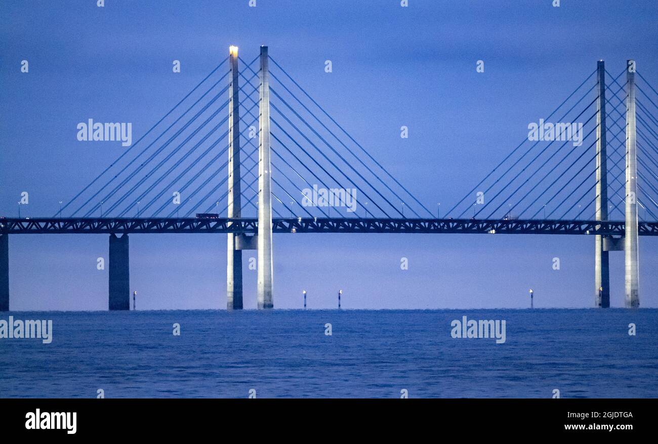 The Oresund Bridge as a giant Advent candlestick. On Sunday, November ...