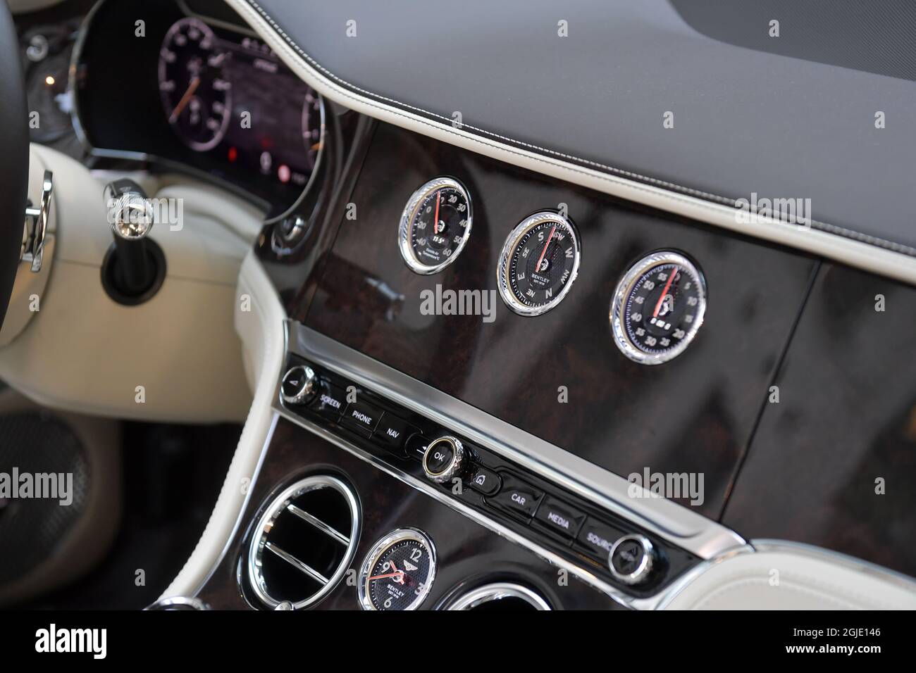 Bentley Continental GT V8 Convertible. Interior Photo: Anders Wiklund ...