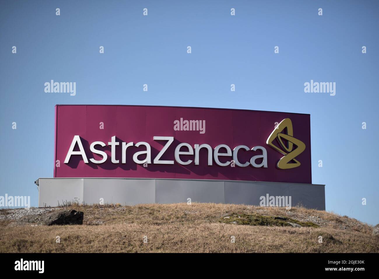 Pharmaceutical company astrazeneca hi-res stock photography and images ...