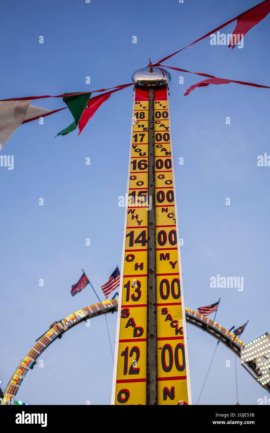 Carnival hammer game hi-res stock photography and images - Alamy