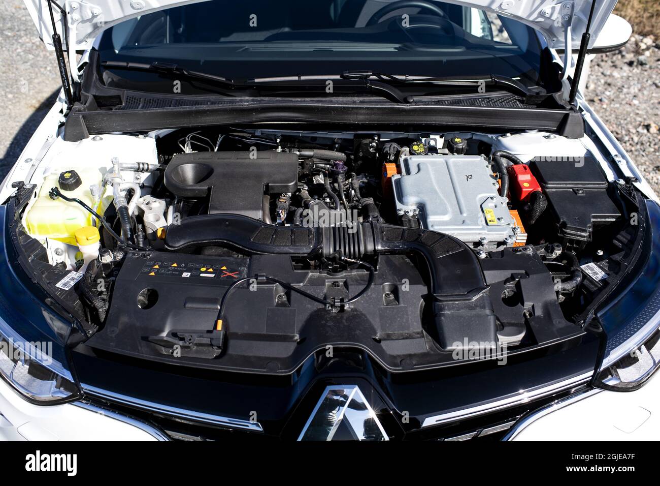 Renault Mégane Sports Tourer E-Tech. Car engine, motor Photo: Pontus ...