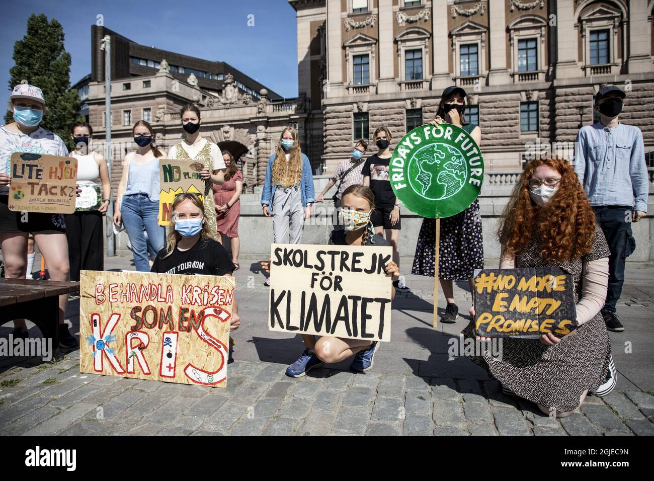 Swedish climate activist Greta Thunberg and other protesters from ...