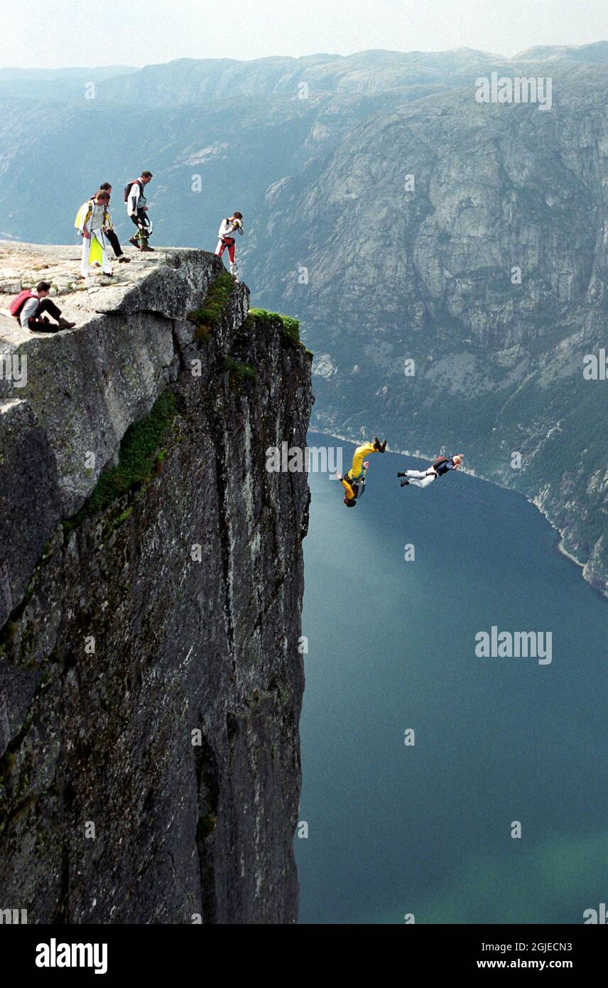 Jumpers from all over the world come to the 1000 meter high cliff ...