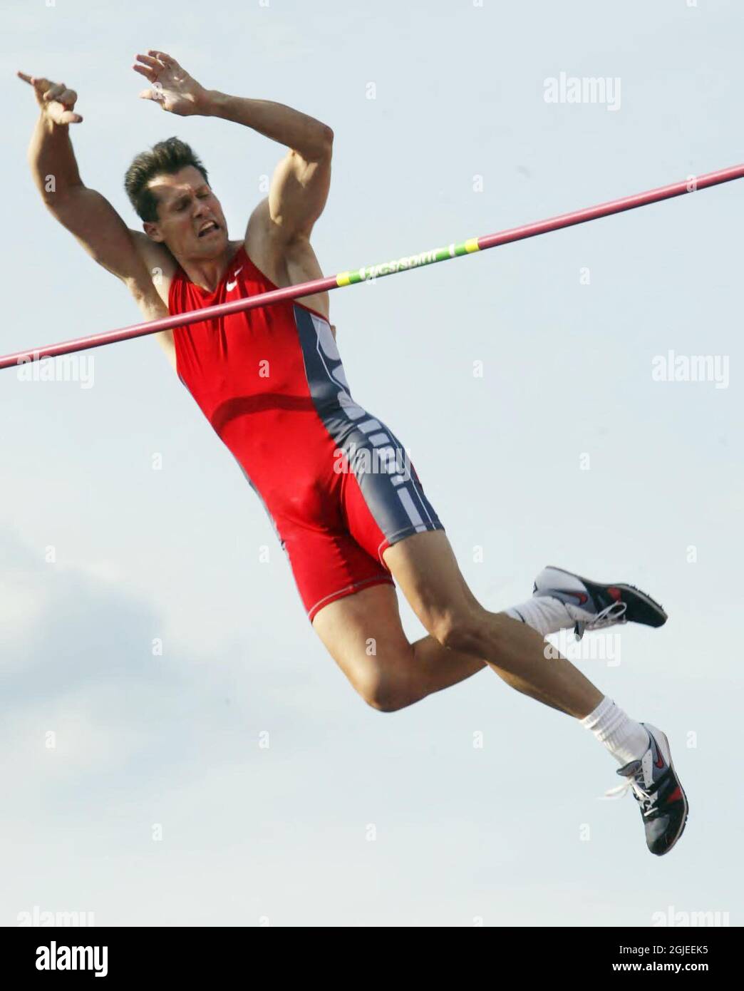 USA's Jeff Hartwig in action during the Men's pole vault Stock Photo ...