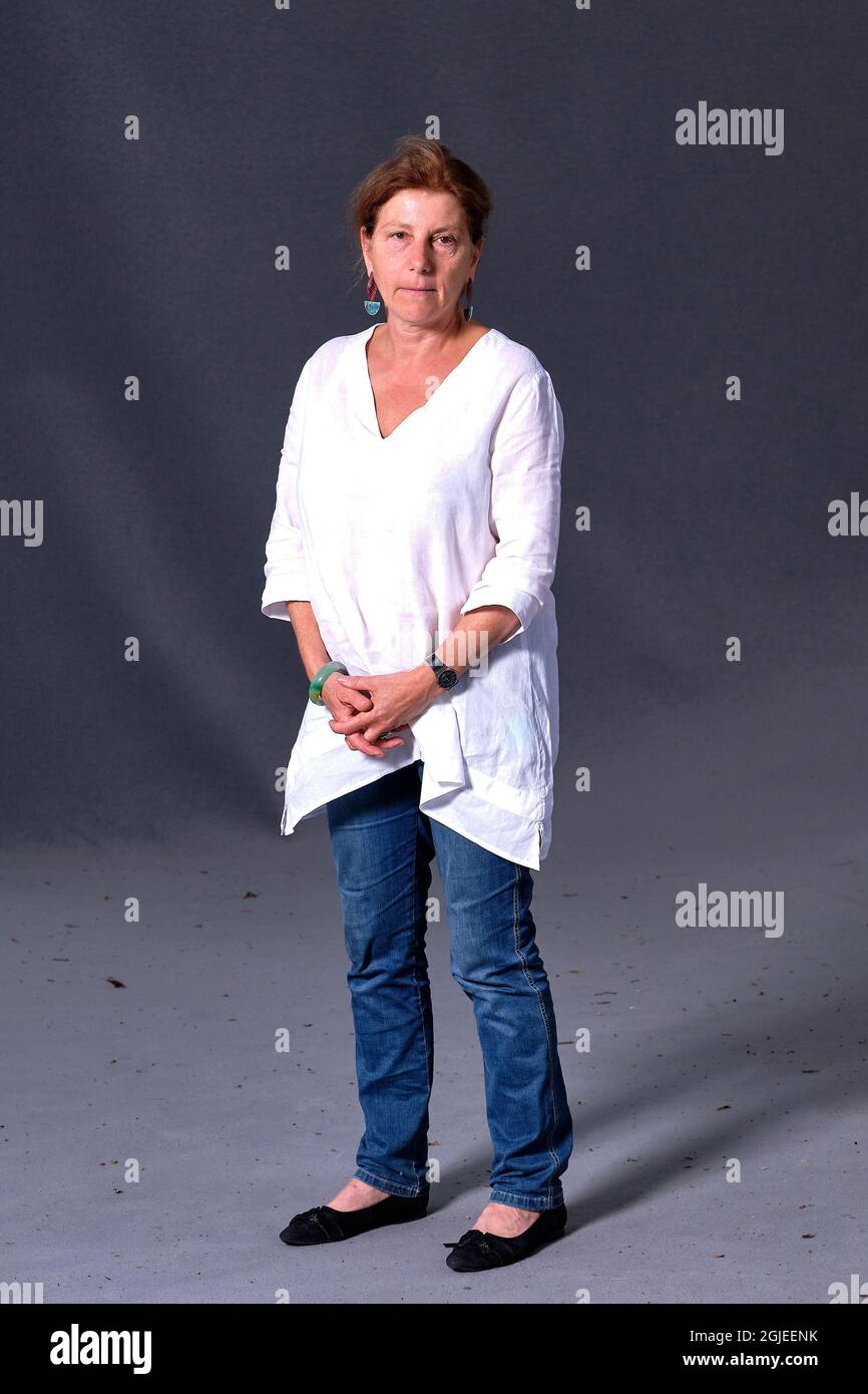 Caroline elton writer hi-res stock photography and images - Alamy