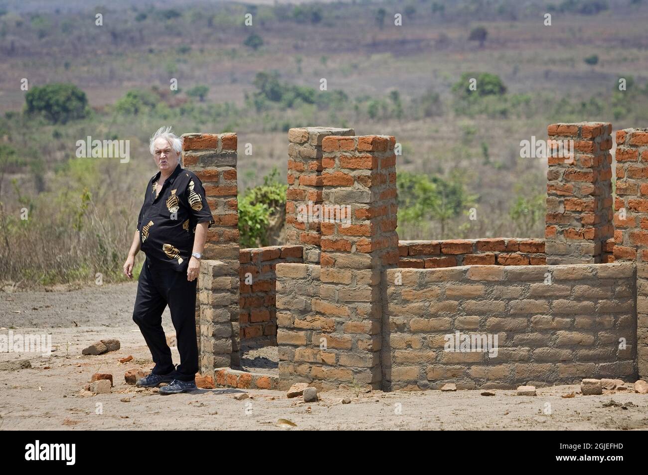 Henning Mankell is building a village for 150 of the poorest children ...