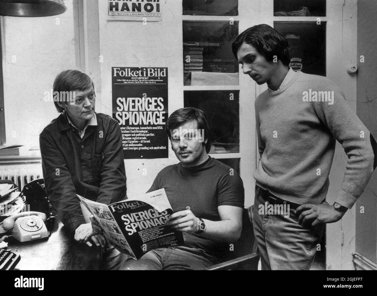 Left wing magazine hi-res stock photography and images - Alamy