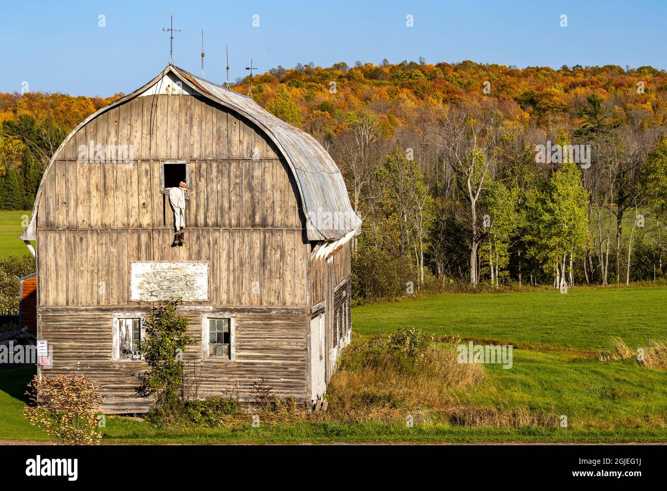 Rustic barn with fall color near Bruce Crossing, Michigan, USA Stock ...