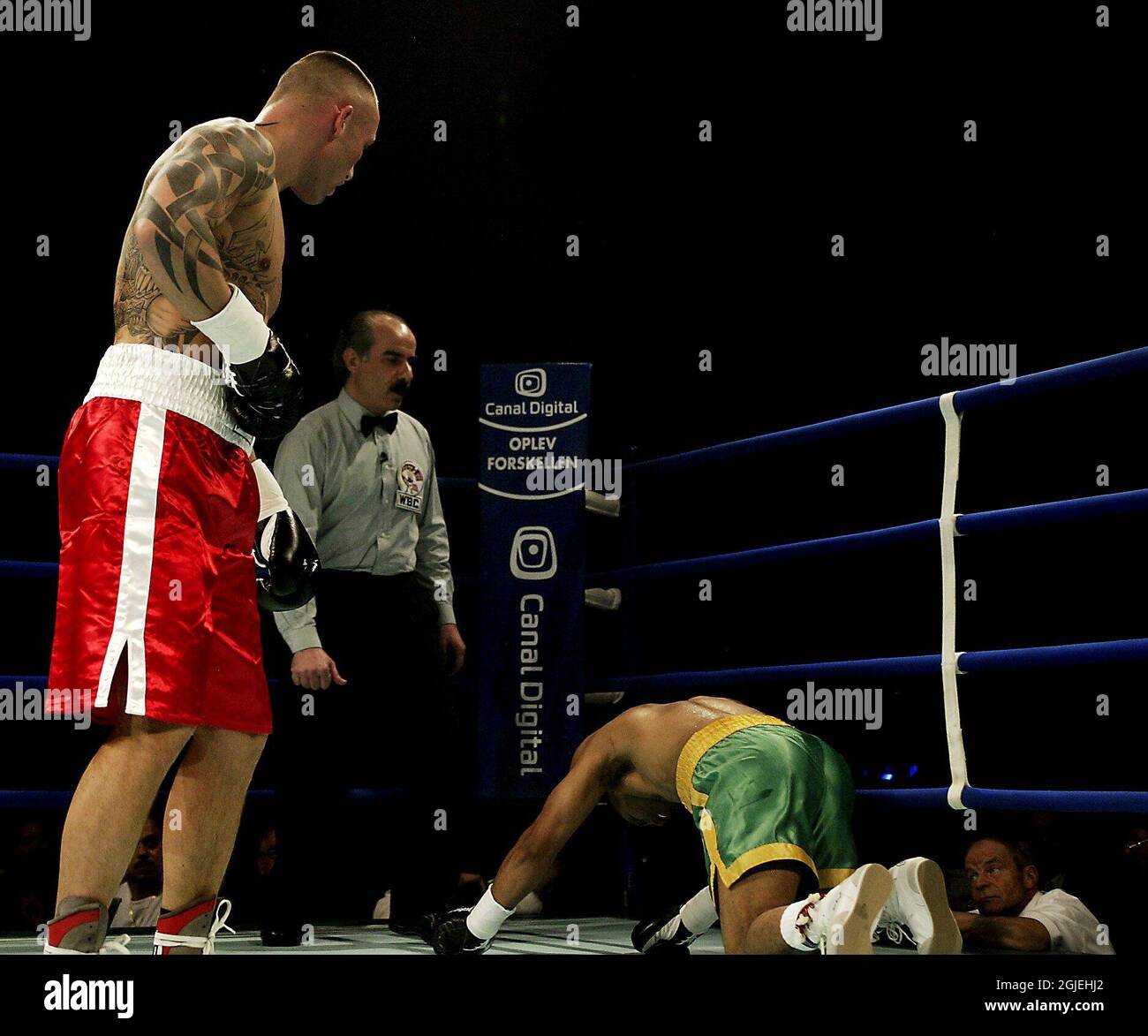 Knocking him down hi-res stock photography and images - Alamy