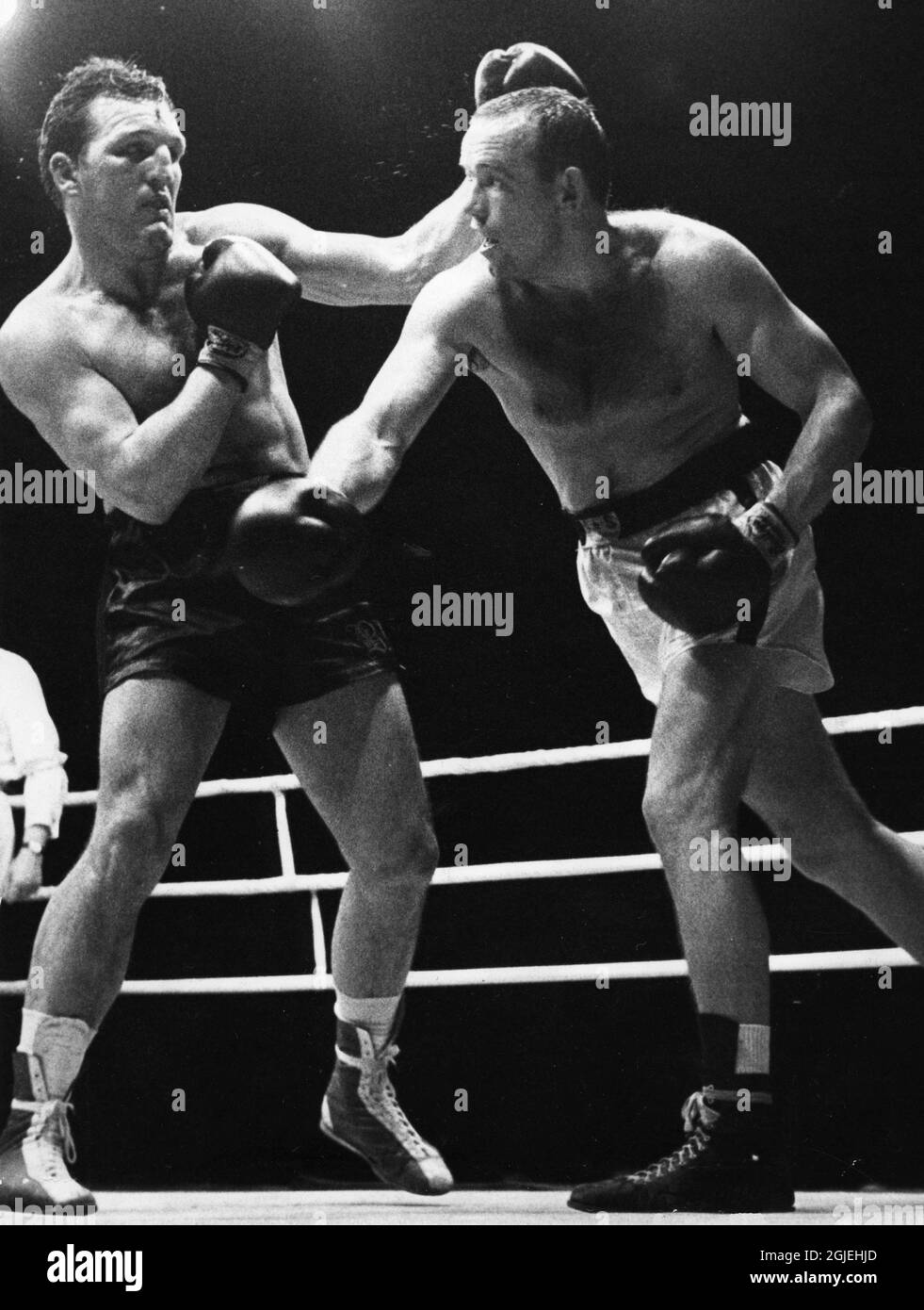Brian London and Swedish world heavyweight boxing champion Ingemar ...