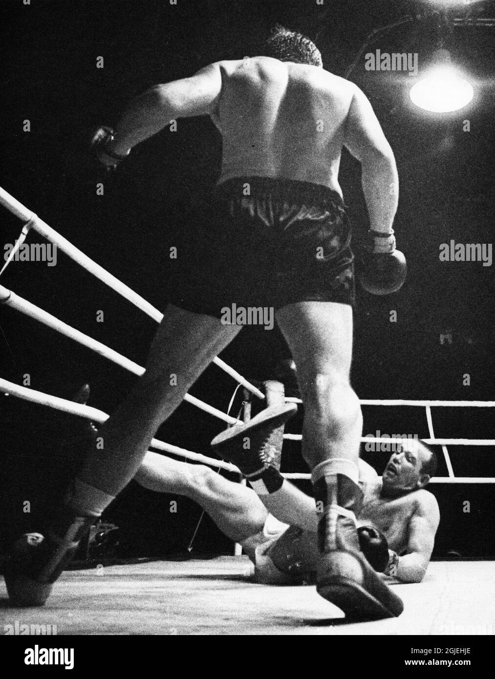 Brian London and Swedish world heavyweight boxing champion Ingemar ...