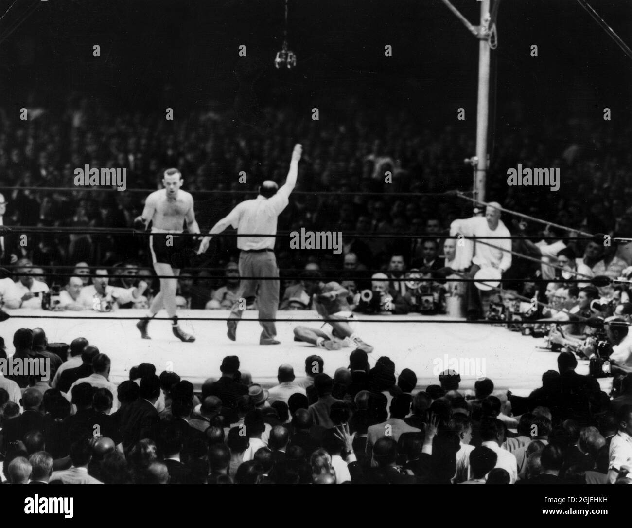 Referee Ruby Goldstein declares Johansson as World Champion. Swedish ...