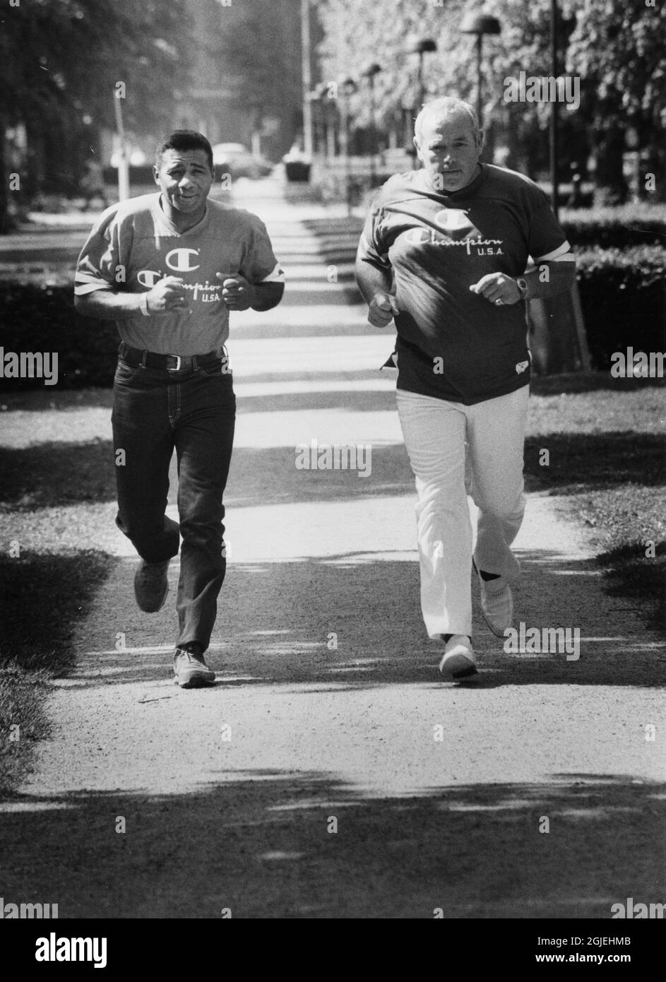 World heavyweight champion floyd patterson hi-res stock photography and ...