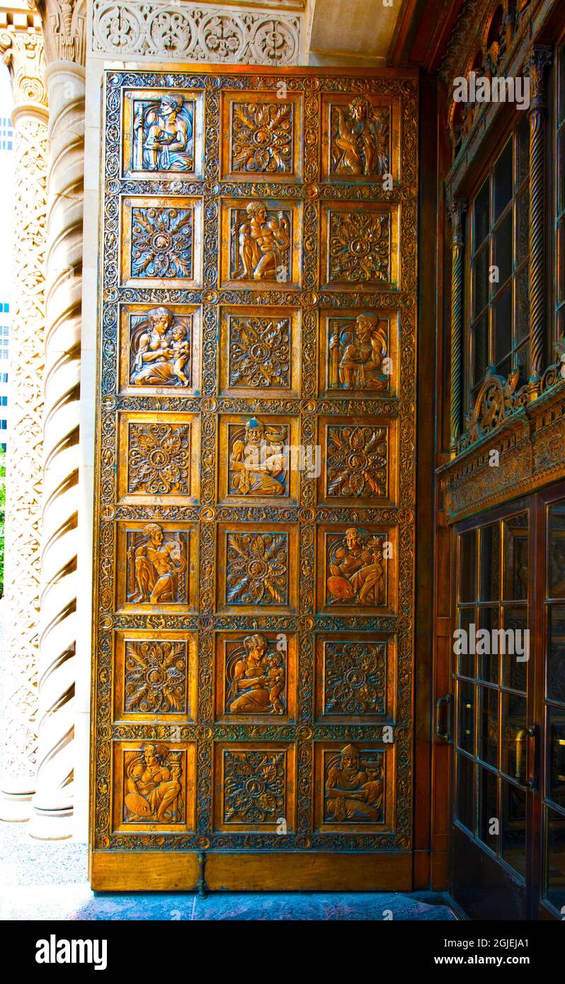 USA, Minnesota, Rochester, Mayo Clinic, Plummer Building Entrance Door ...
