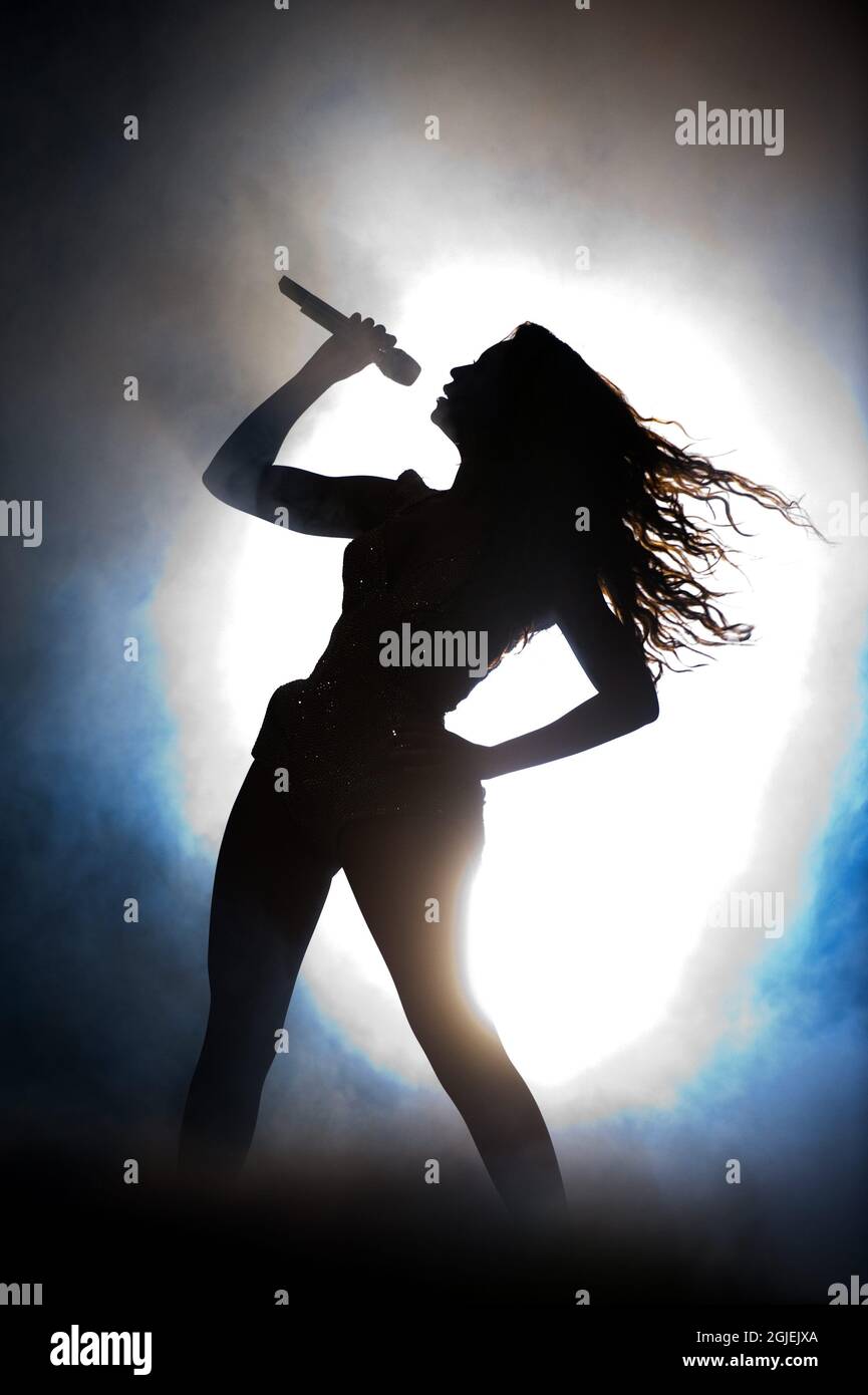 Beyonce sasha fierce hi-res stock photography and images - Alamy