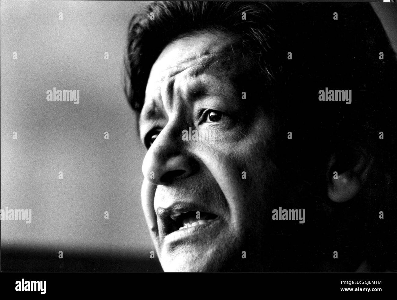 V s naipaul hi-res stock photography and images - Alamy