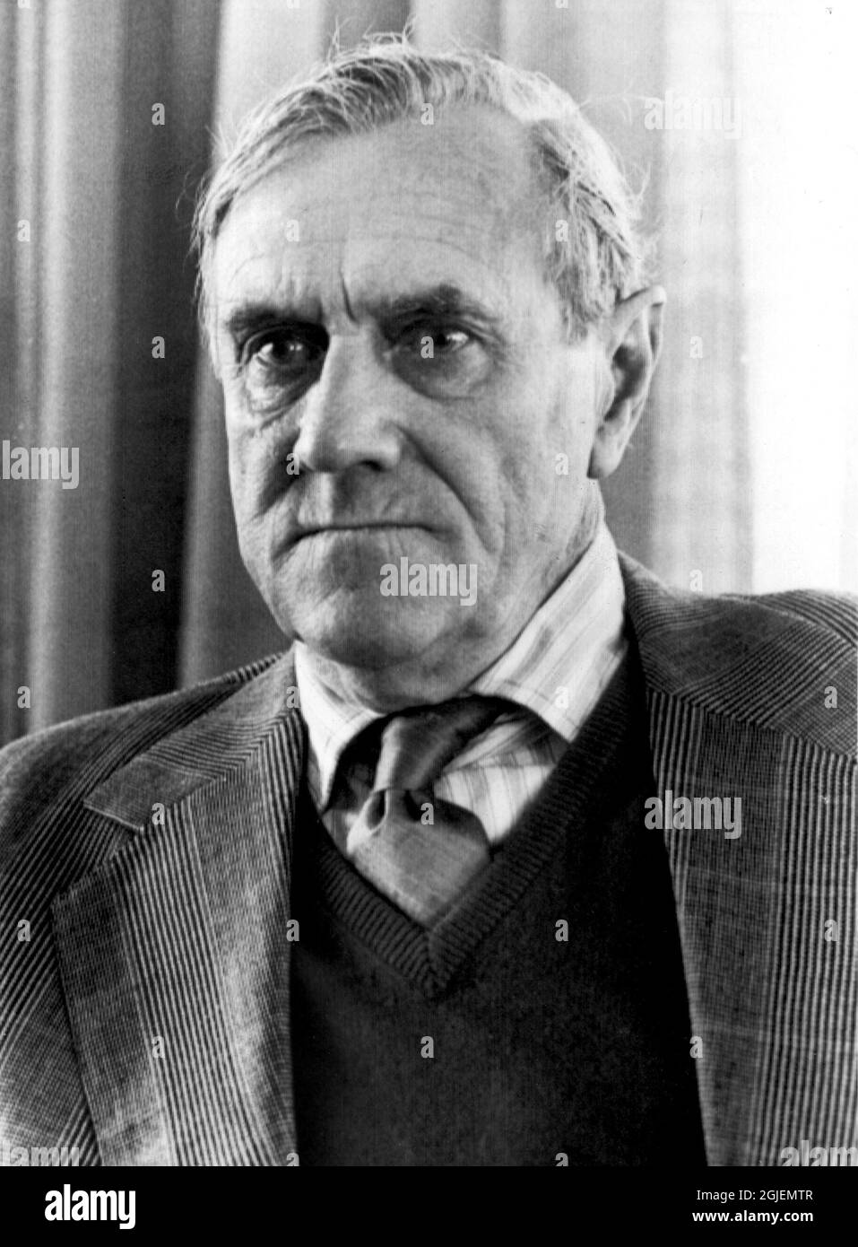 Patrick White, 1971 Nobel Prize of Literature laureate Stock Photo - Alamy