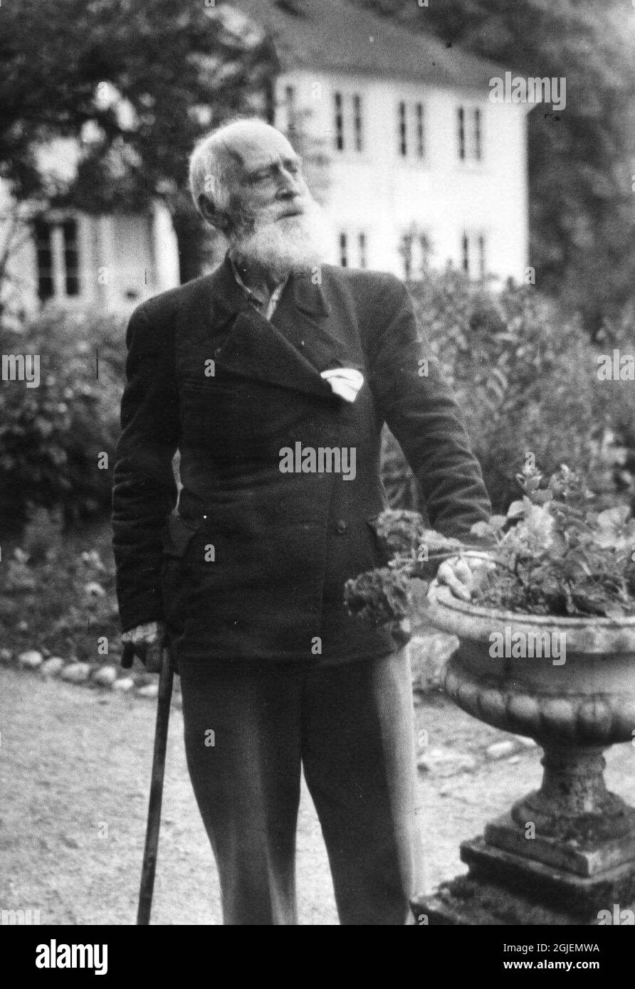 Knut hamsun Black and White Stock Photos & Images - Alamy