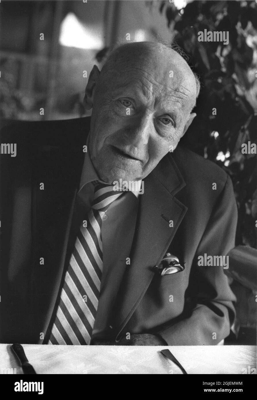 Isaac Bashevis Singer, 1978 Stock Photo - Alamy