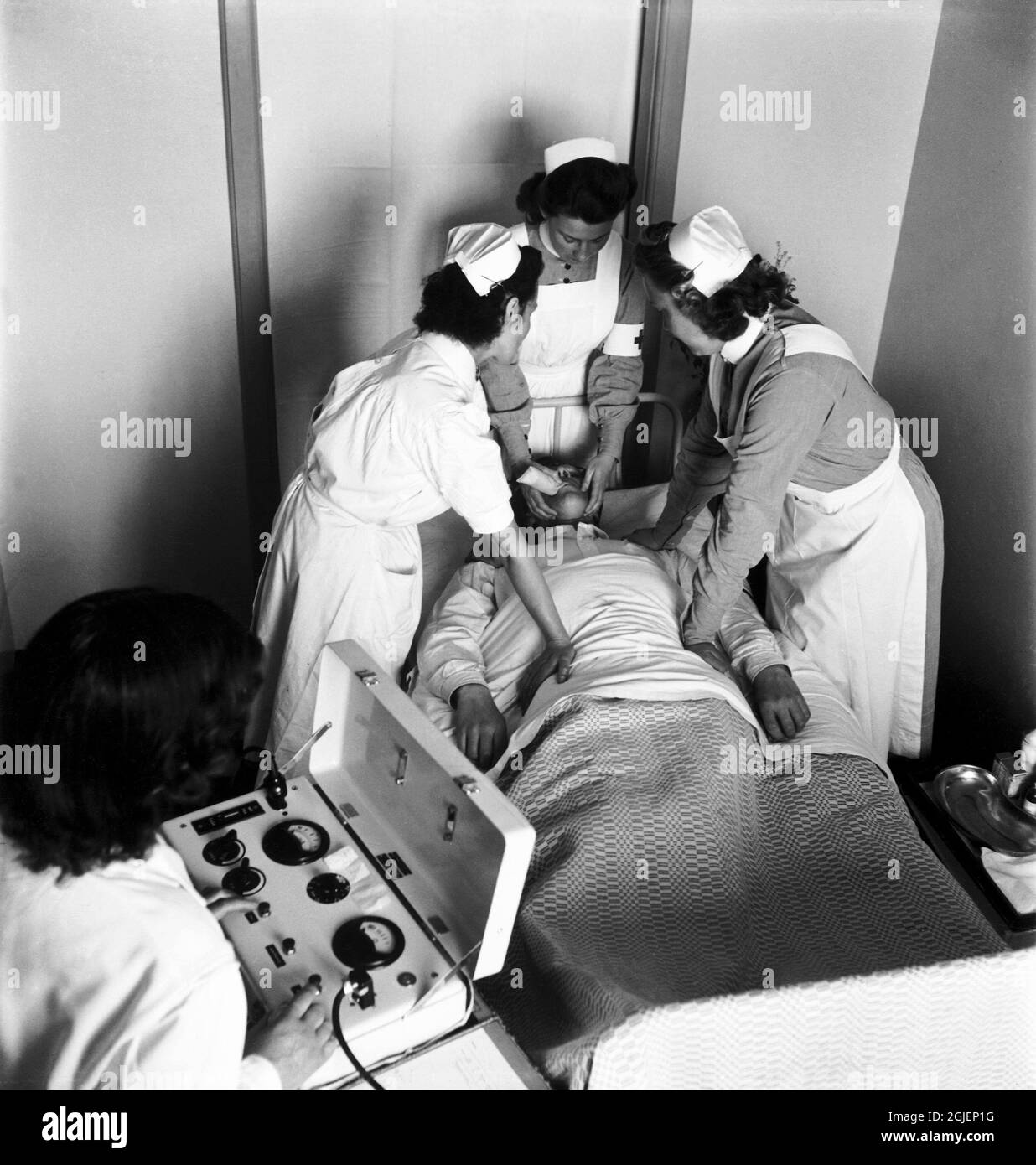 Lobotomy procedure hi-res stock photography and images - Alamy
