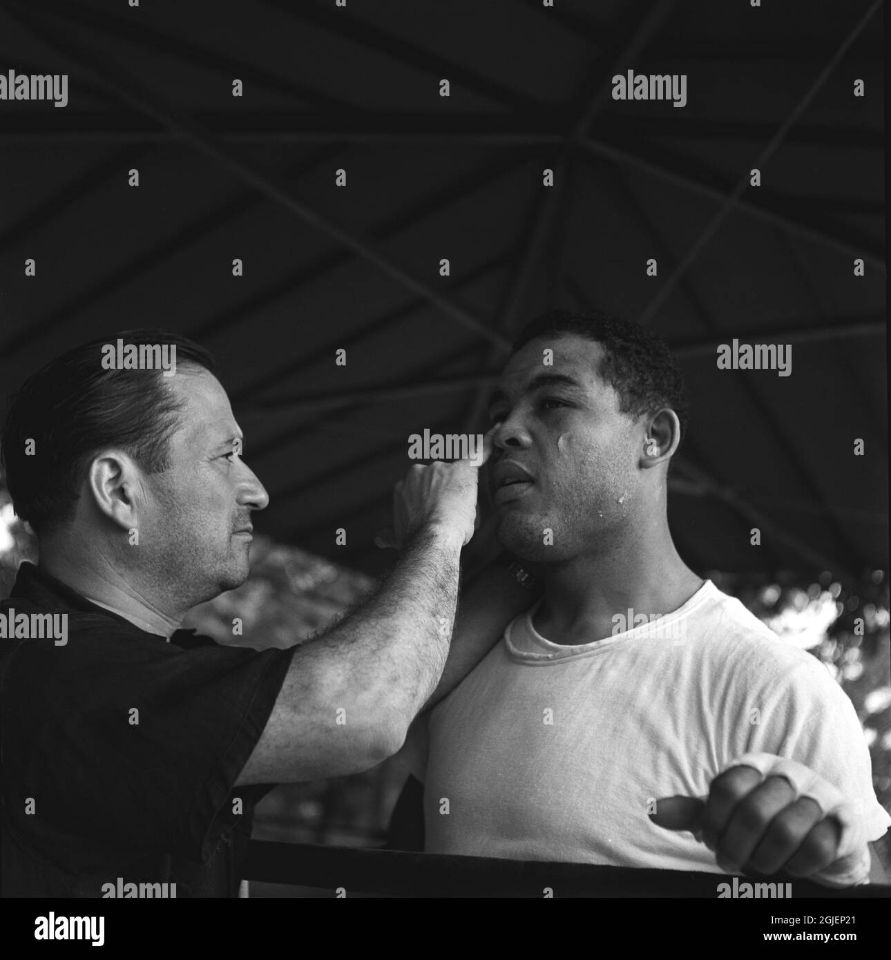 Do Boxers Use Vaseline