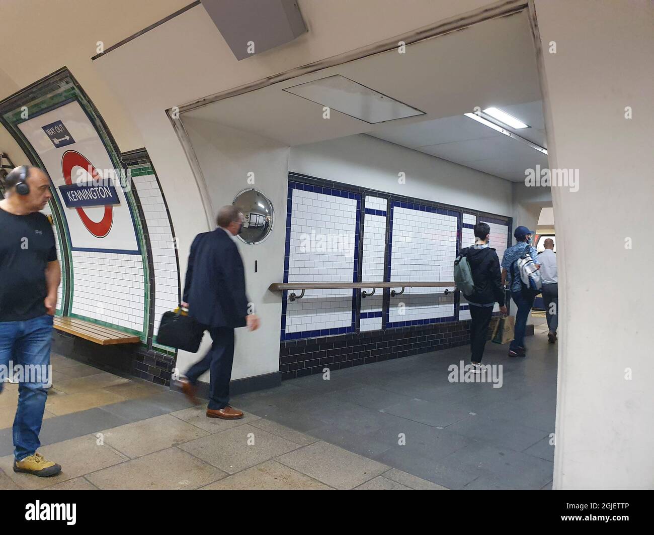 London underground tunnel train hi-res stock photography and images - Alamy
