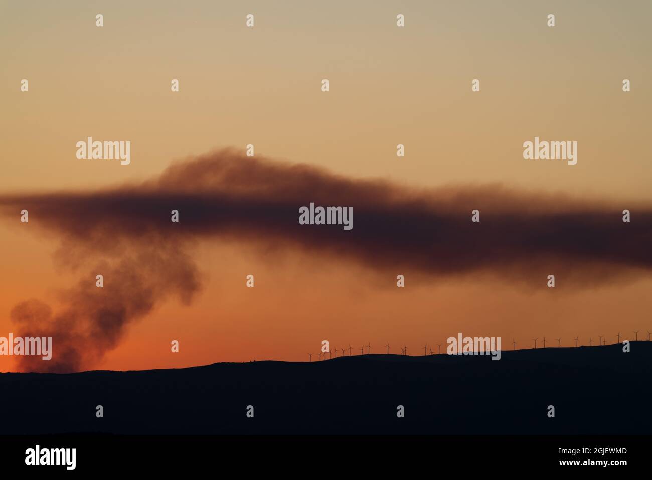 Windmill fire hi-res stock photography and images - Alamy