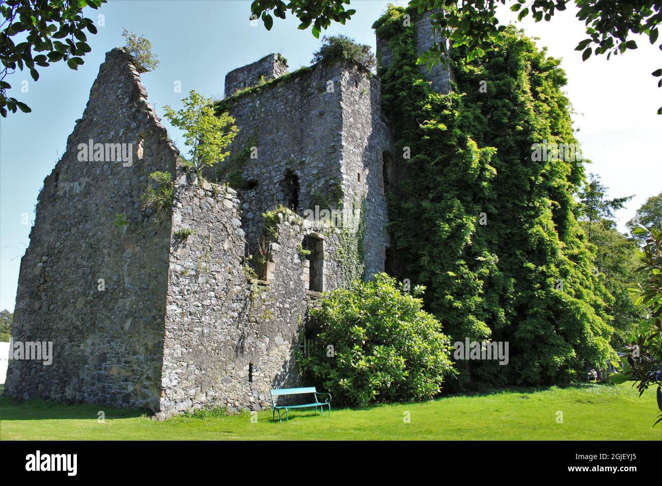 Castle kennedy hi-res stock photography and images - Alamy