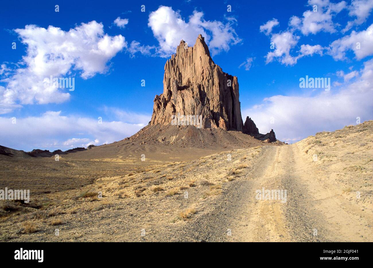 Shiprock peak new mexico hi-res stock photography and images - Alamy