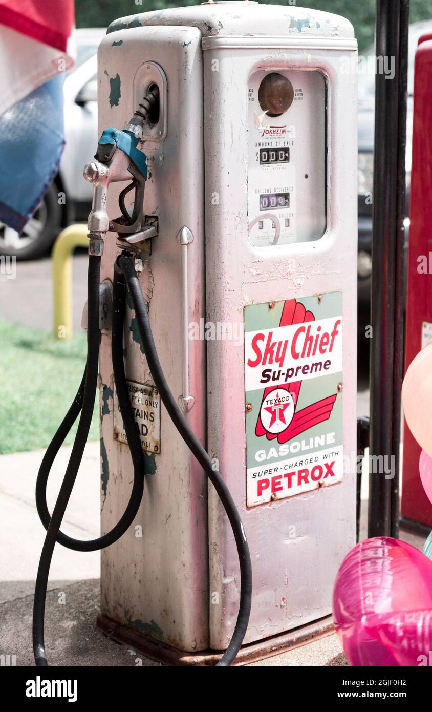 Texaco sky chief gasoline hi-res stock photography and images - Alamy