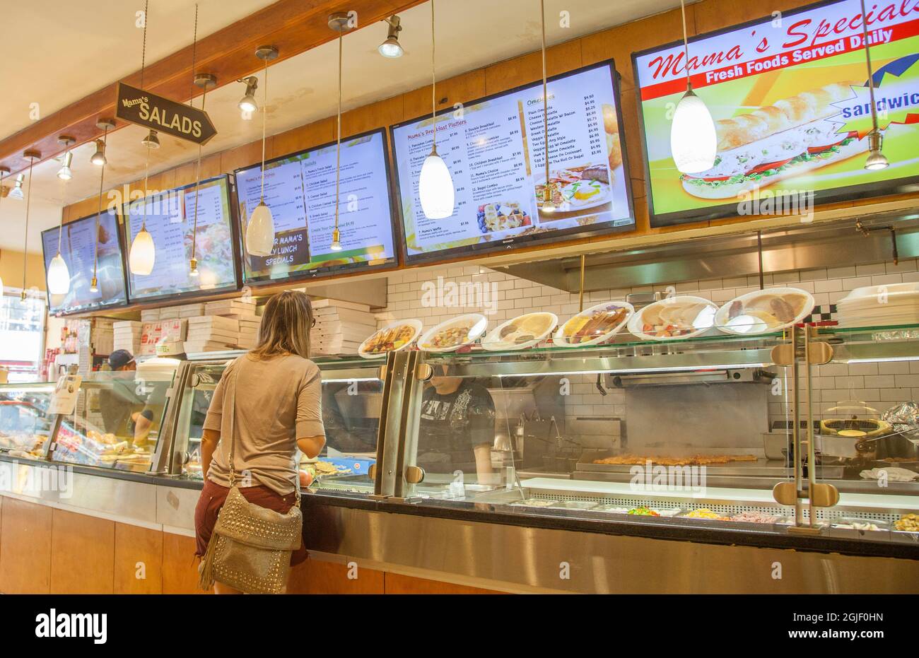 Food cafeteria hi-res stock photography and images - Alamy